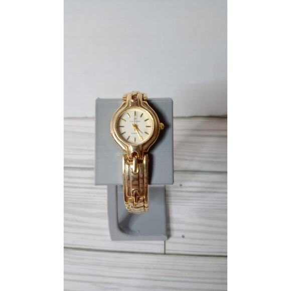 Louis Jordan | Accessories | Vintage Louis Jordan Gold Tone Mens Watch ...